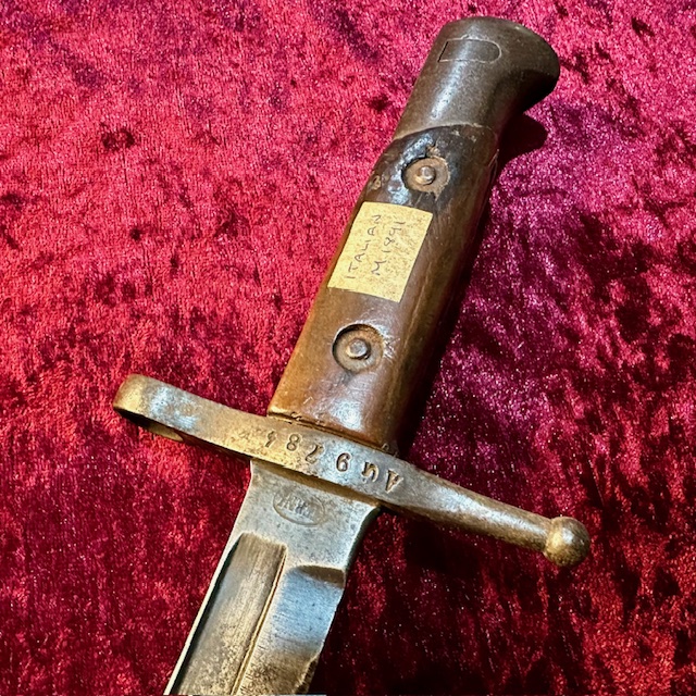 World Bayonets: Ref: M1891 Italian Bayonet and Scabbard.