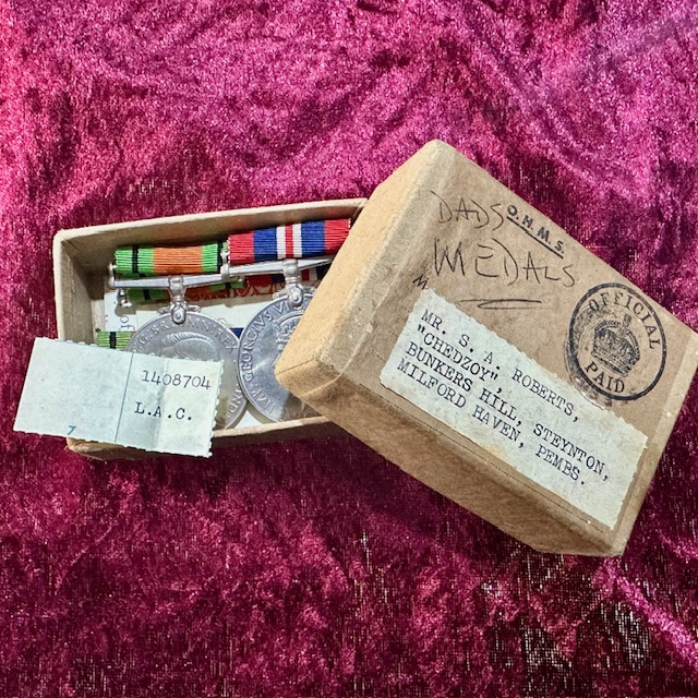 English and British Medals: Ref: 5523 - WW2 RAF Boxed Medal Group.