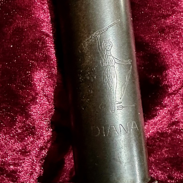 Flintlock, Percussion Guns and Accessories.: c1928 Vintage Diana Air Rifle.