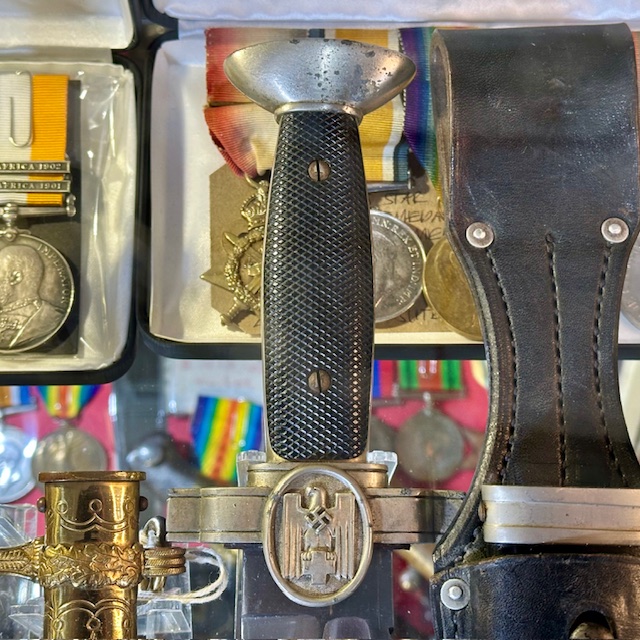 German Daggers, Swords and Bayonets: Ref: WW2 Red Cross (DRK) Dagger ...