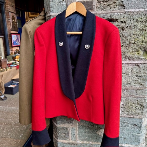 Armoury Antiques and Militaria: Ref: 4996 - Royal Marines Tailored Mess ...